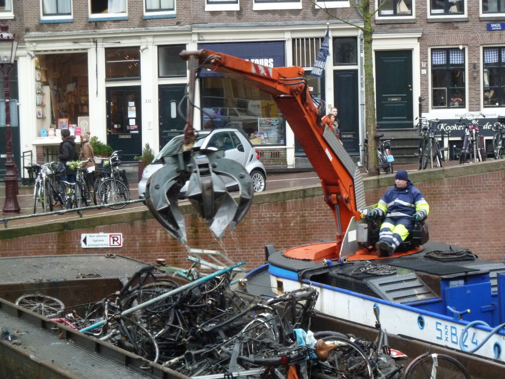 Recovering Bikes from Amsterdam's Canals - Sustainable Amsterdam